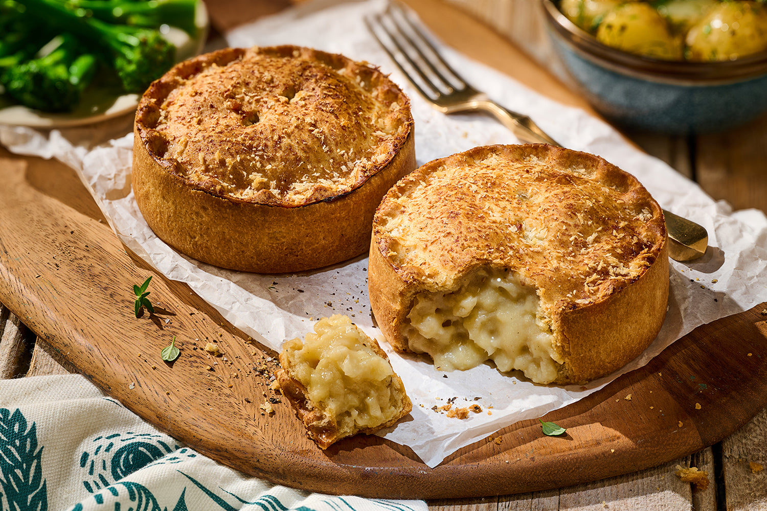 Lancashire Cheese & Onion Pie - Box Of 4 | DukesHill