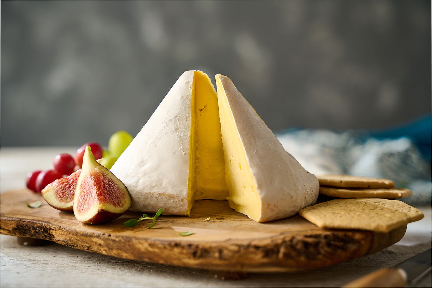 Lord London Cheese - 550g | East Sussex Cheese At DukesHill